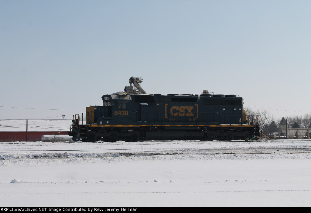 CSX 8439 (2)